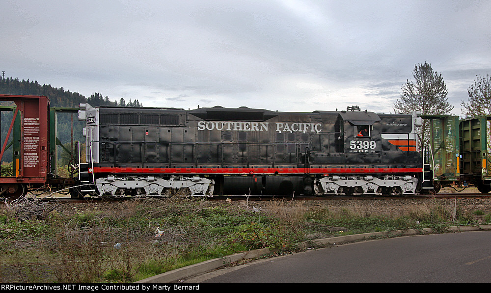 LLW 5399 (ex-SP 4364) Working for the Albany & Eastern Railroad